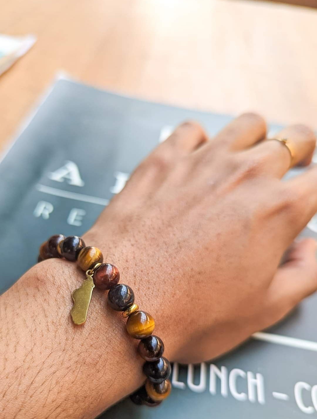 Bracelet 3 eyes: bull/tiger/hawk - in natural stone/Madagascar by madat ...