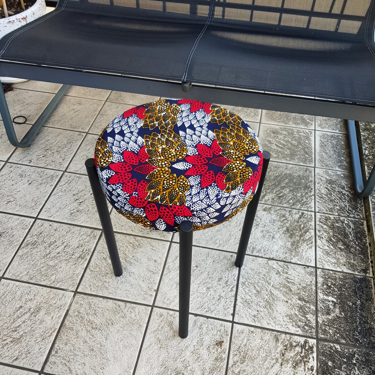 Wax stool** by kaarta - Seats, chairs - ANKA