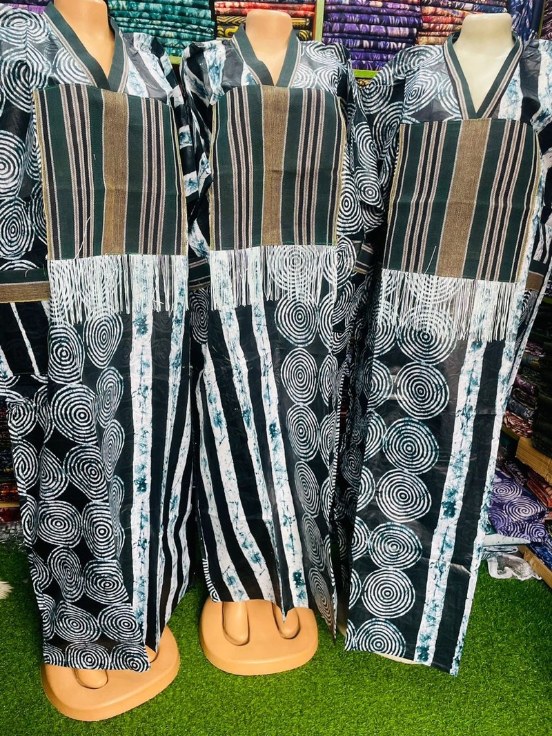 Adire Gown mixed with Fringe (Aso Oke) 🥰 by booth-s-fabric-hub - Adire ...