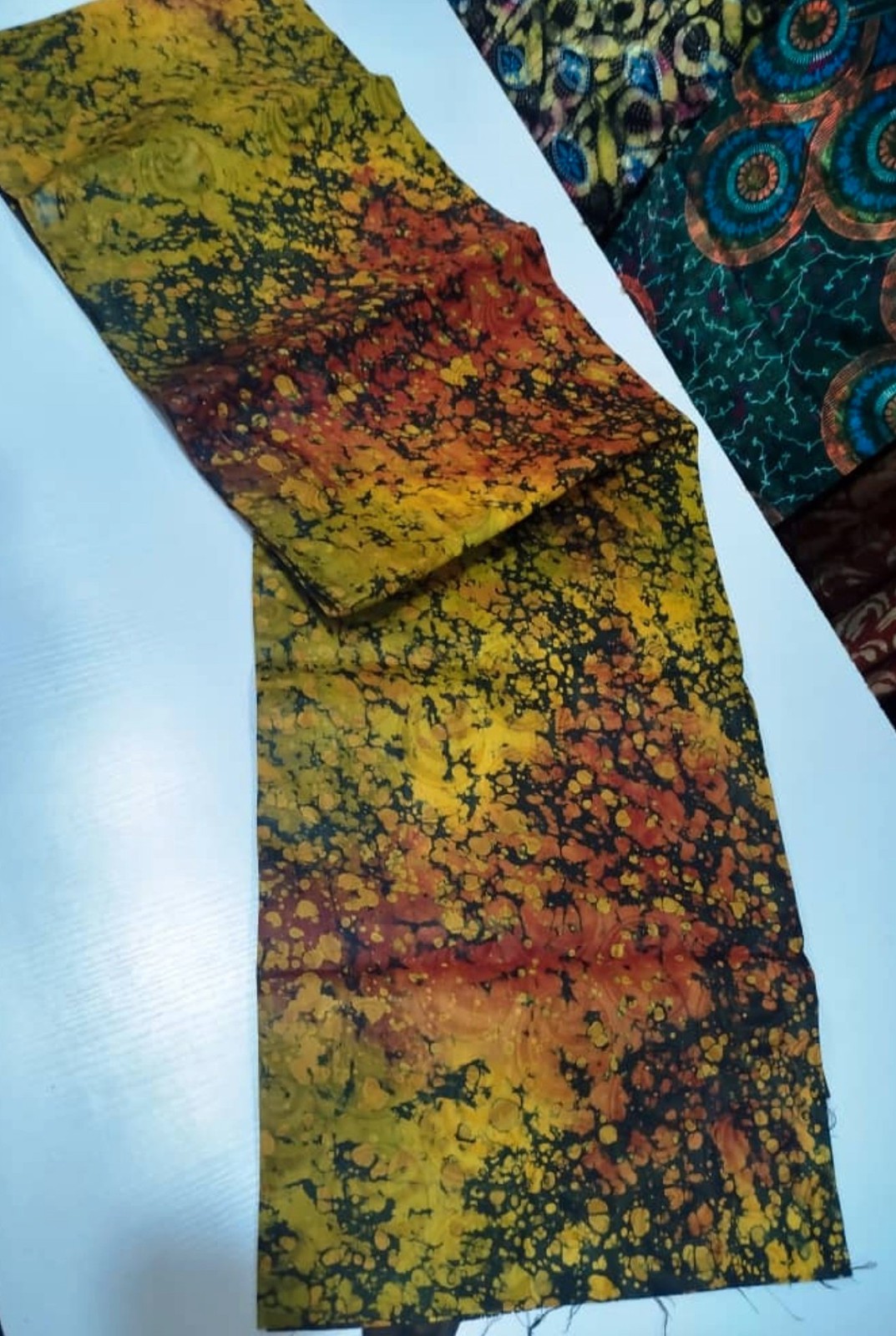 Kampala Adire Fabric par sarahmonddesigns - Tissus Indigo, Adire et tei ...