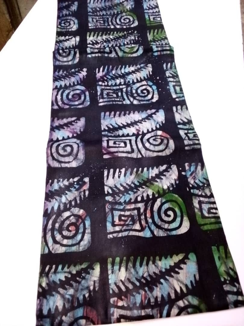 Kampala Adire Fabric par sarahmonddesigns - Tissus Indigo, Adire et tei ...