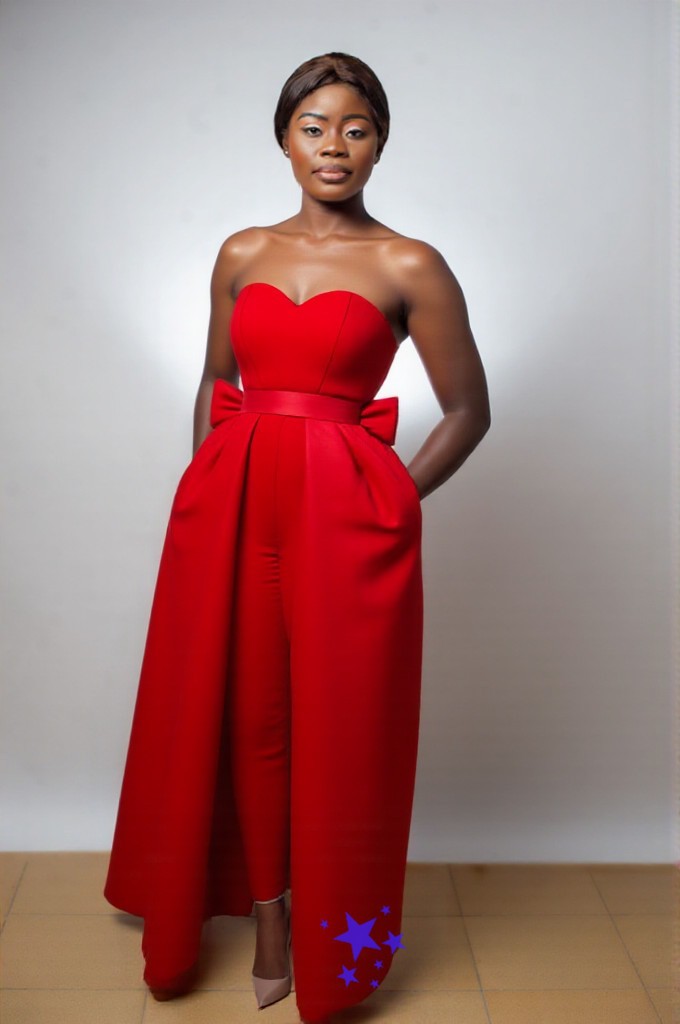 Combinaison rouge avec cape par zeemos - Combinaisons & Salopettes - ANKA