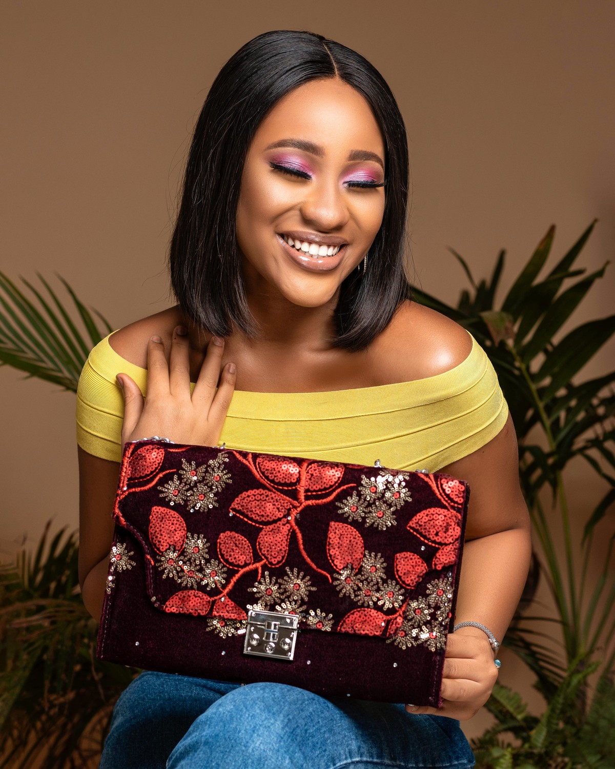 Ademide sequined handbag (WINE) by mytribe - Shoulder bags - ANKA